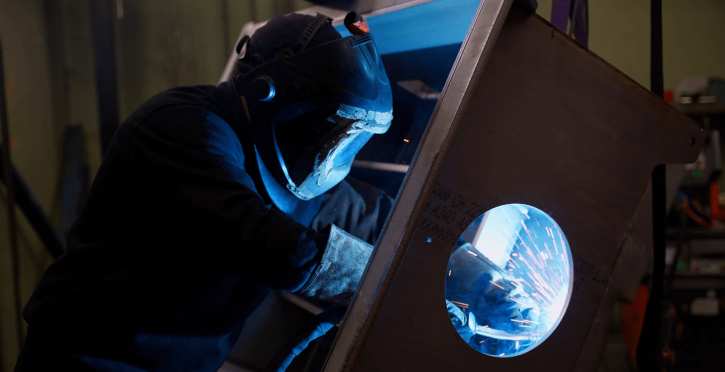 Easy clean-door fan - Rotodyne